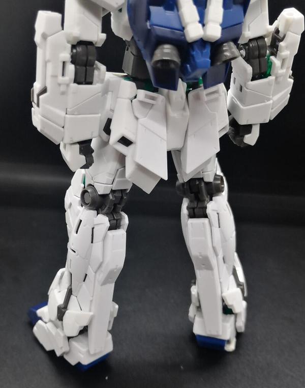 万代RG 机动战士高达UC RX-0 全装甲独角兽高达 - 知乎