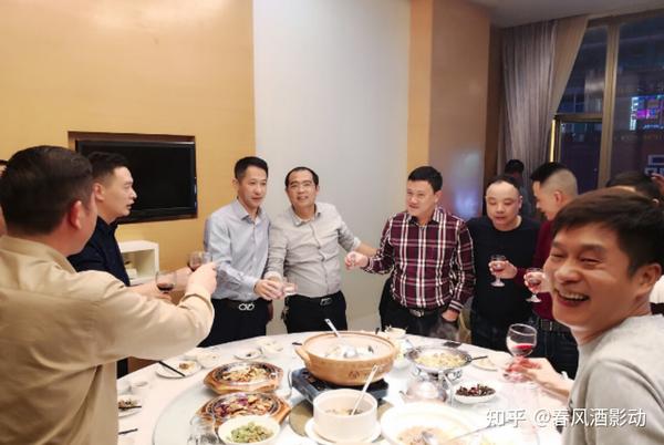 酒桌上该你说敬酒词，别愣着，过来人教你3句，保你惊艳全场 - 知乎