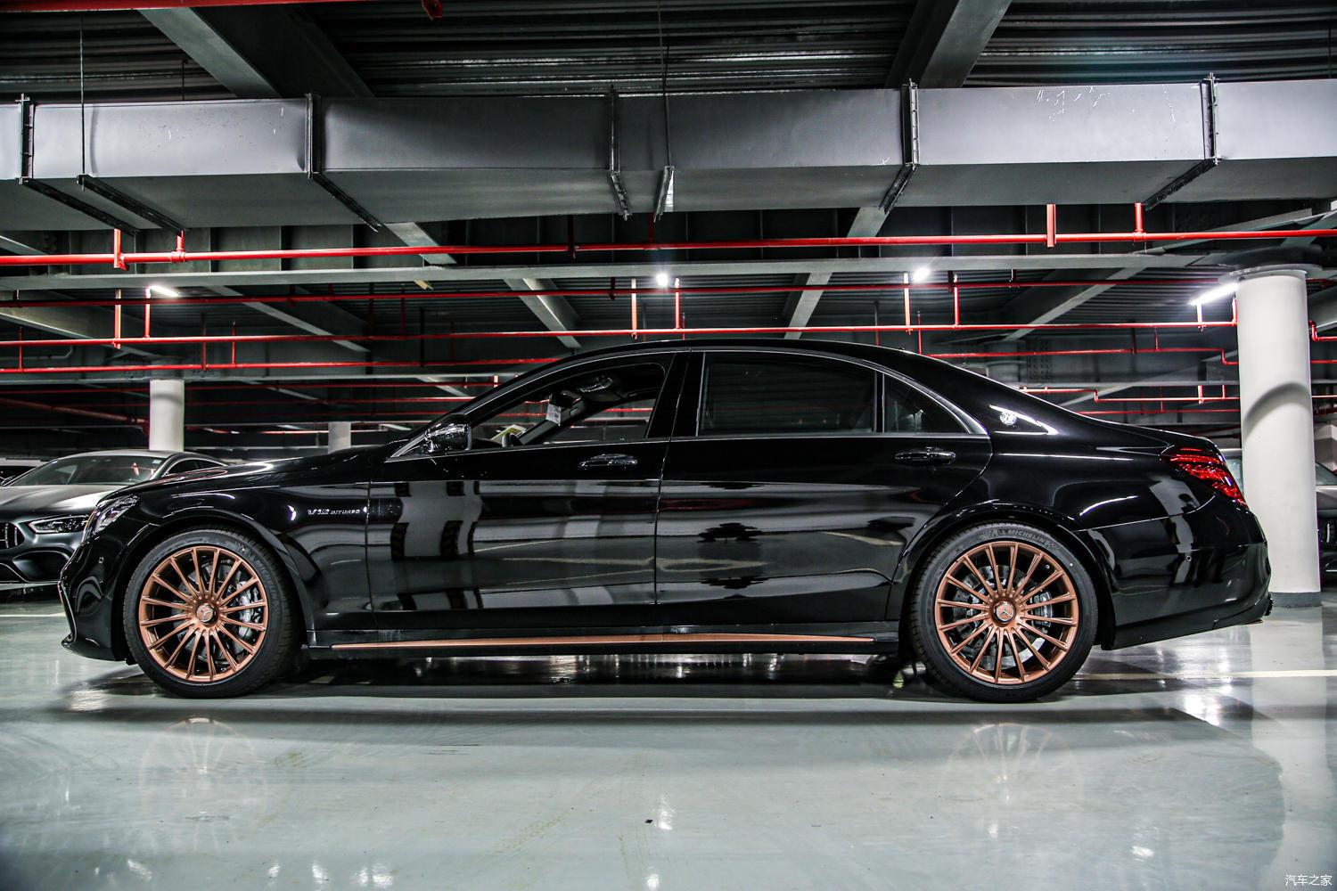 全球限量130台，奔驰V12发动机的绝唱，实拍AMG S65L典藏版 - 知乎