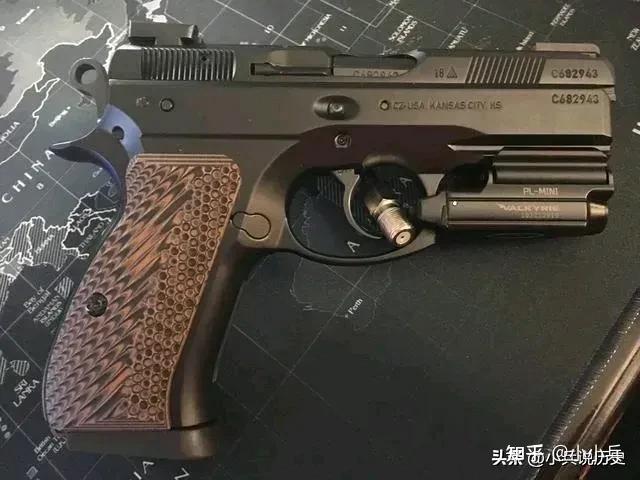 探索CZ75手枪的世界——历史、性能与影响力！ - 知乎