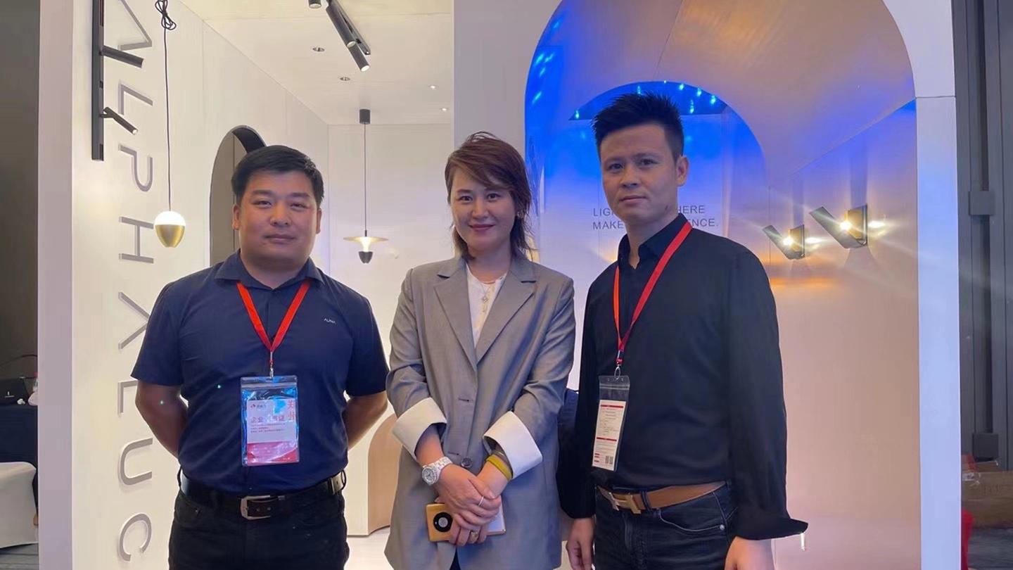 ALPHALUCE|第十三届祝融奖看见不一样光艺术 - 知乎