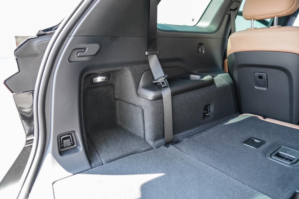 全新ES8六/七座实拍大图，所有细节一次看个够！ - 知乎