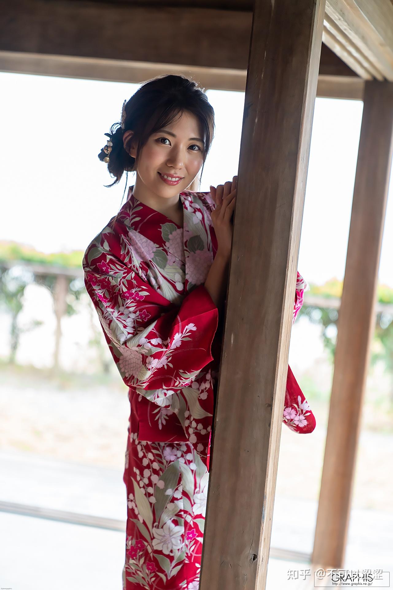 [Graphis] [202P]GALS NO.470 Lustrous Beauty 山岸逢花 - 知乎