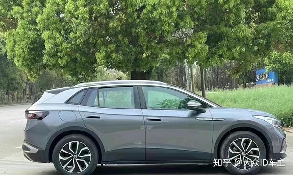 ID4X更好开之ID4X与ID4crozz试驾对比 - 知乎