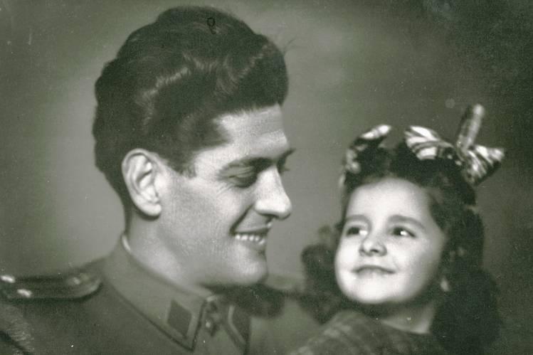 两个疯狂的行为艺术家，一次浪漫的分手之旅——Marina Abramovic - 知乎