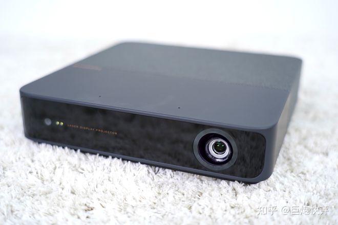 极米Z6X vs 峰米S5！3000元轻量级投影谁最值得买