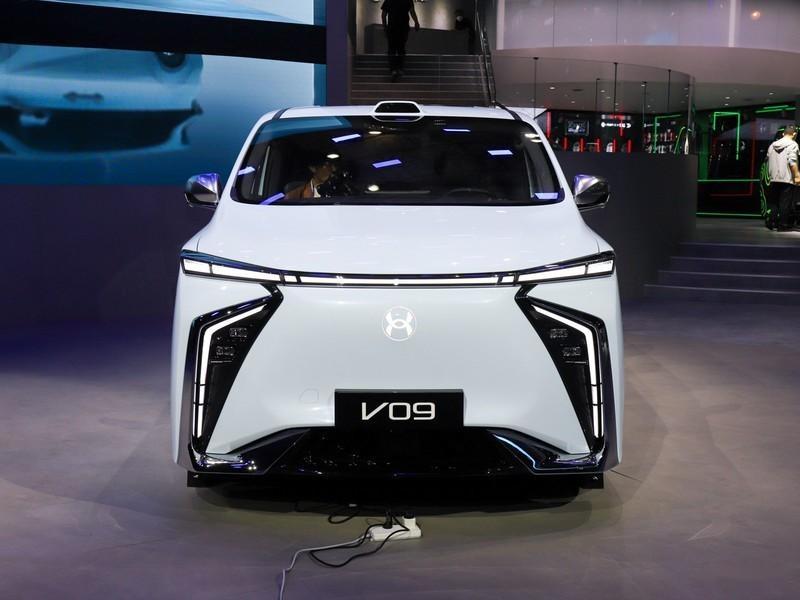 纯电MPV又一卷王？合创V09正式上市！31.88万起！搭800V快充… - 知乎