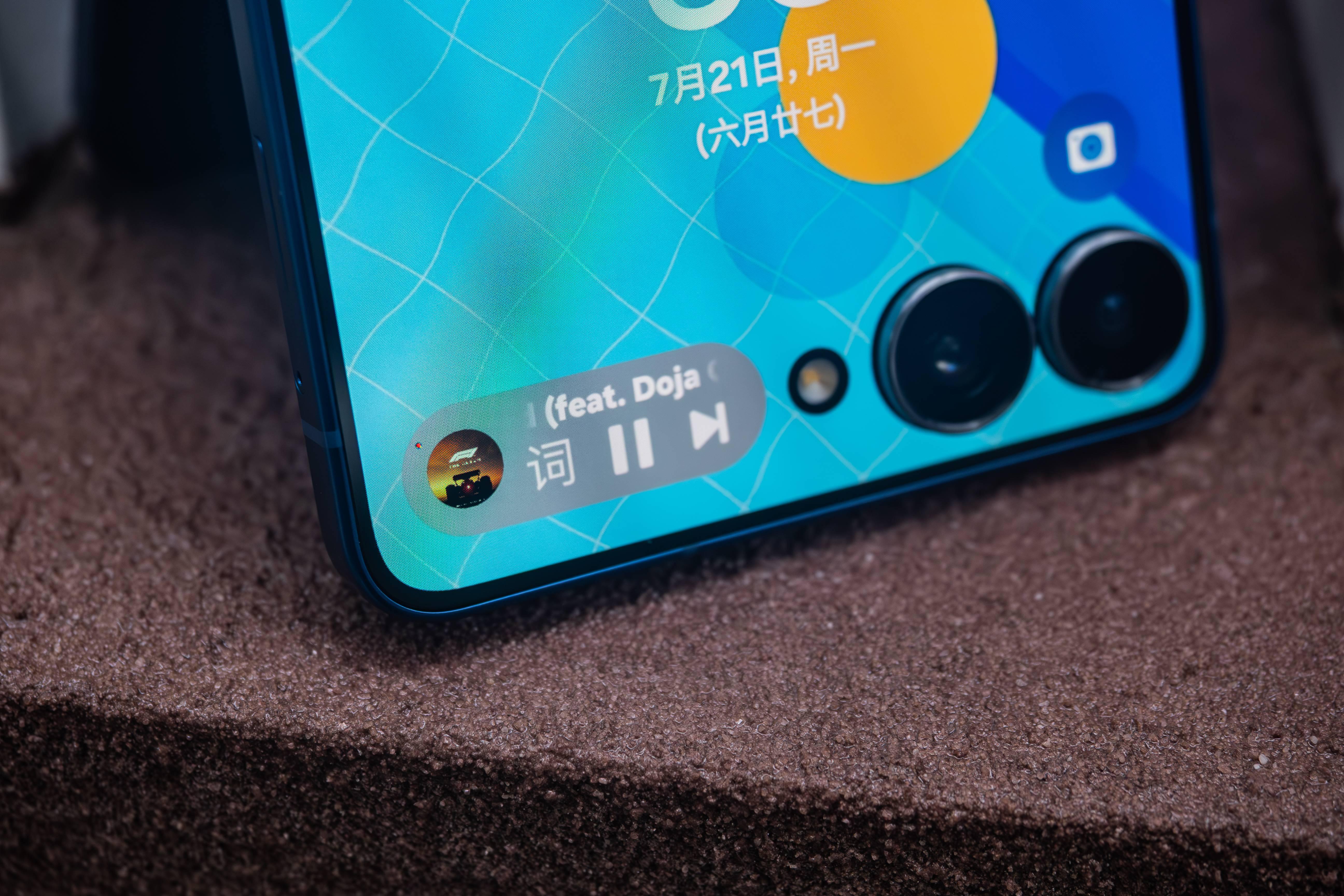三星Z Flip7深度体验：其实真打动我的，不是超窄边框外屏 - 知乎