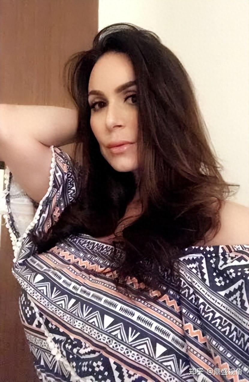 肯德拉·鲁斯特 (Kendra Lust)以其独特的风格而闻名业界（多图） - 知乎