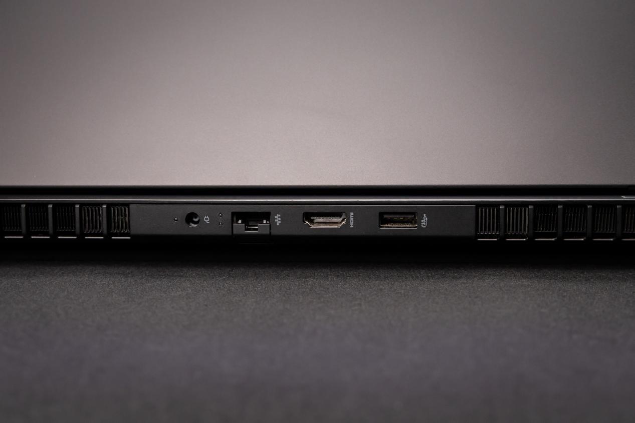 OMEN暗影精灵 MAX 游戏笔记本评测：250W+释放的全能机皇 - 知乎