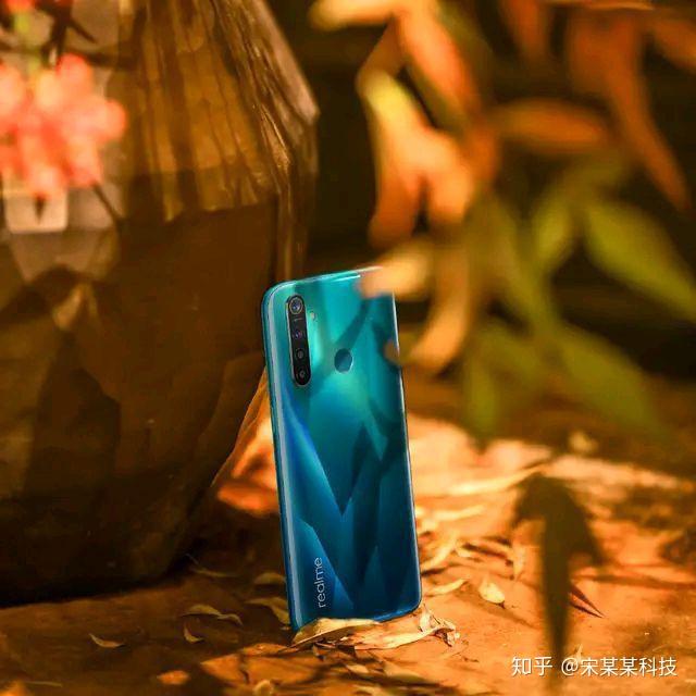 千元机大混战！realme Q、红米Note 8、荣耀Play3谁能脱颖而出？ - 知乎