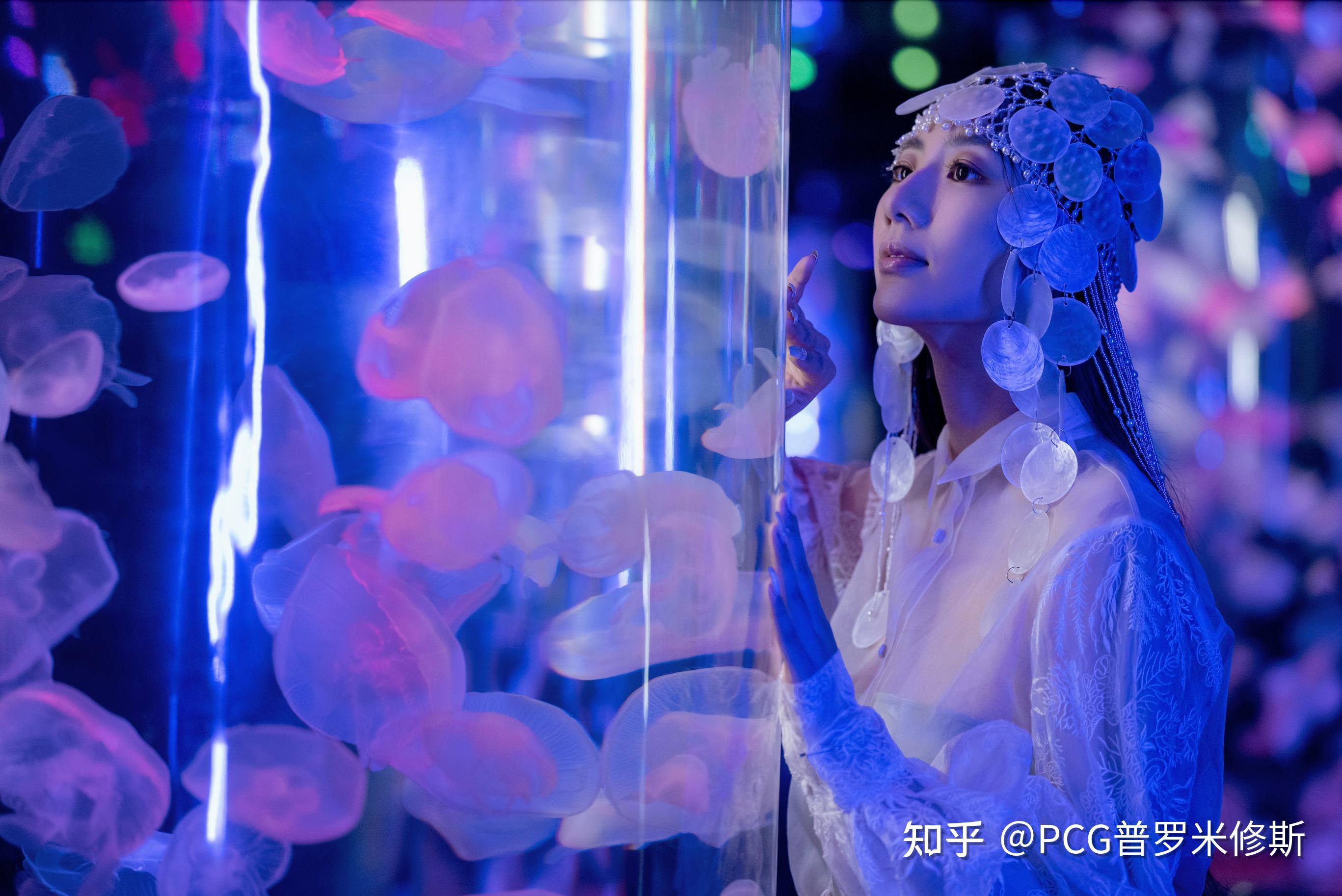 nunu&nono张恩：给不少大咖设计服装的她，挑了34件作品亮相中国国际时装周 - 知乎