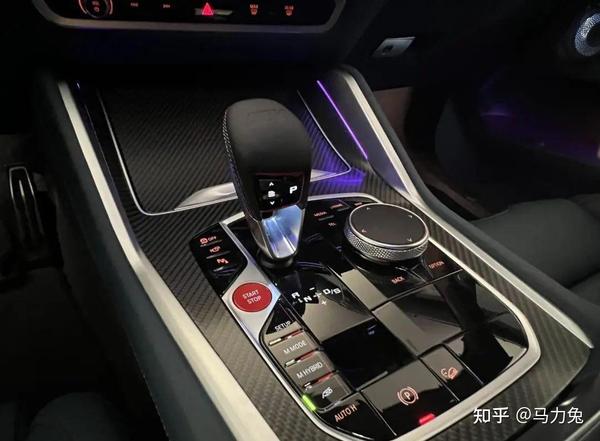 预售价超200万元，搭载4.4T大V8发动机，宝马全新XM实车曝光 - 知乎