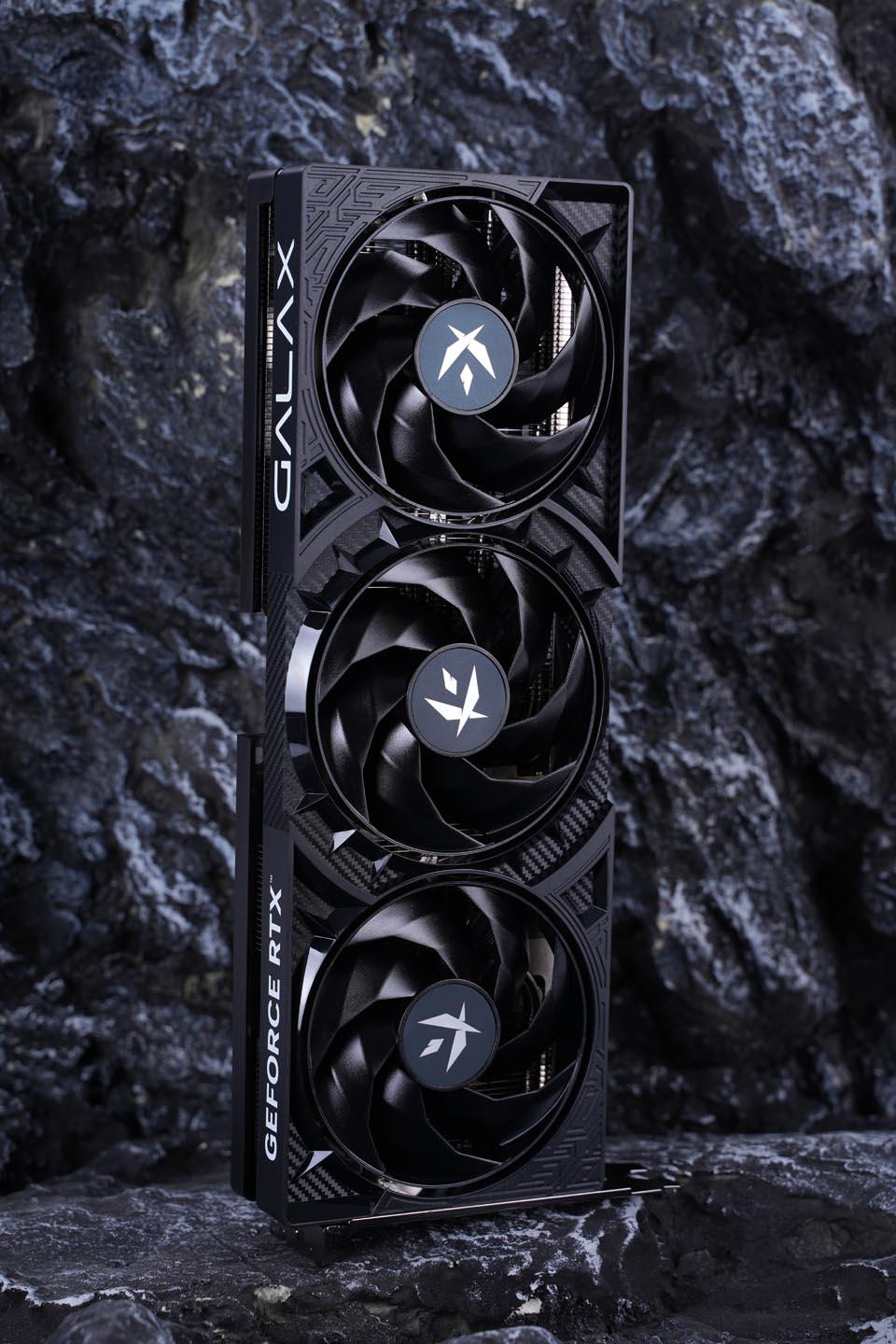 速速拿下这款新卡，影驰RTX 5070 FIRE评测 - 知乎