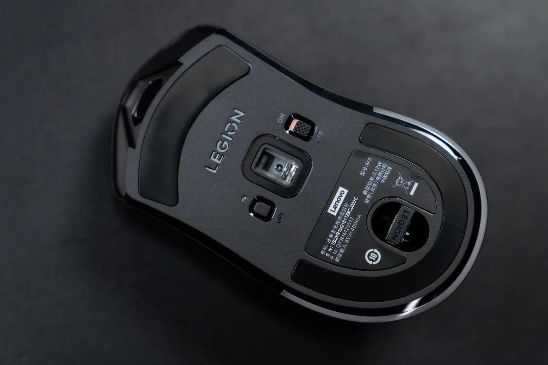 入门电竞，也要全面优秀——拯救者M5鼠标评测 - 知乎