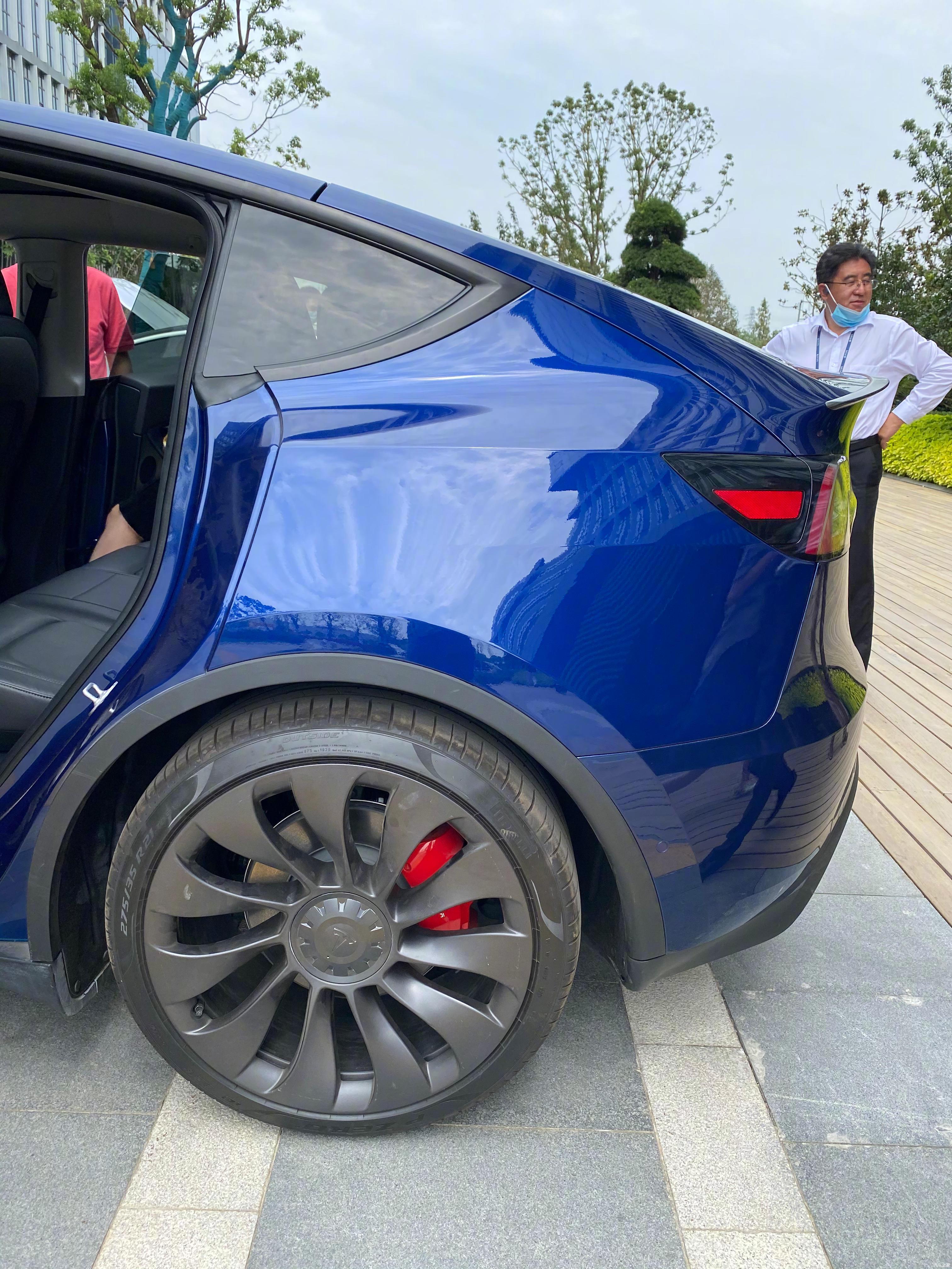 国内现身Model Y实车 国产版明年年初下线 - 知乎