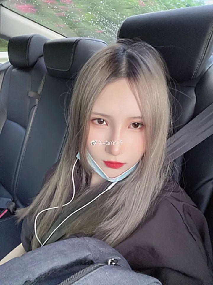 美女Coser-Vams子 - 知乎