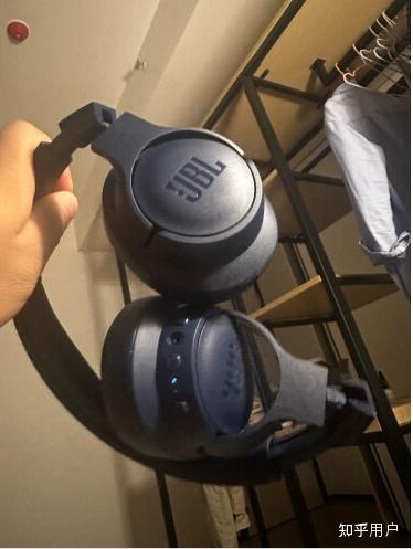 jbl t770和漫步者w830nb怎么选?