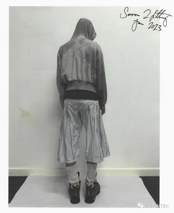 圣马丁毕业设计师Charlie Constantinou，前卫与机能性兼备，赛博朋克与工艺时装的结合。 - 知乎