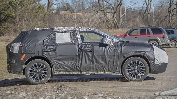 雪佛兰全新SUV路试谍照 基于C1XX平台/搭载MyLink系统 - 知乎