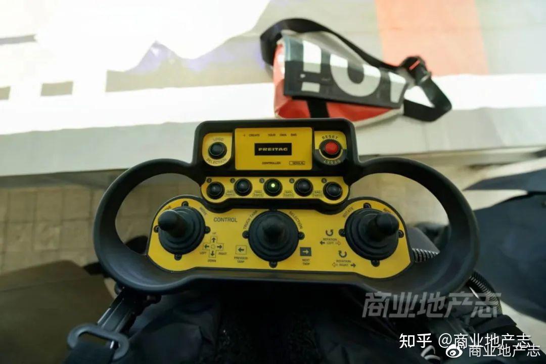 FREITAG中国首家直营店开了，一手体验值得一说 - 知乎