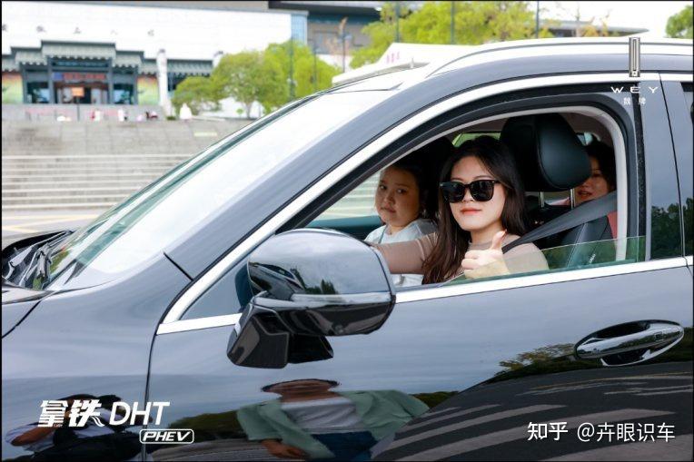 纯电实测达211km拿铁DHT-PHEV凭实力赢挑战_卉眼识车 - 知乎