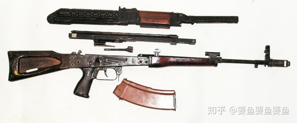 有没有大佬来闲谈一下AEK-971小家族是怎么一步步变成A545拉皮系列再到AK-107系列的？ - 知乎