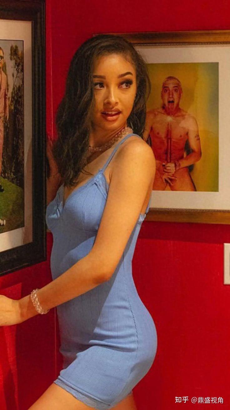 艾弗里·克里斯蒂，由多样化的照片和迷人的视频，造就的女艺术家 - 知乎