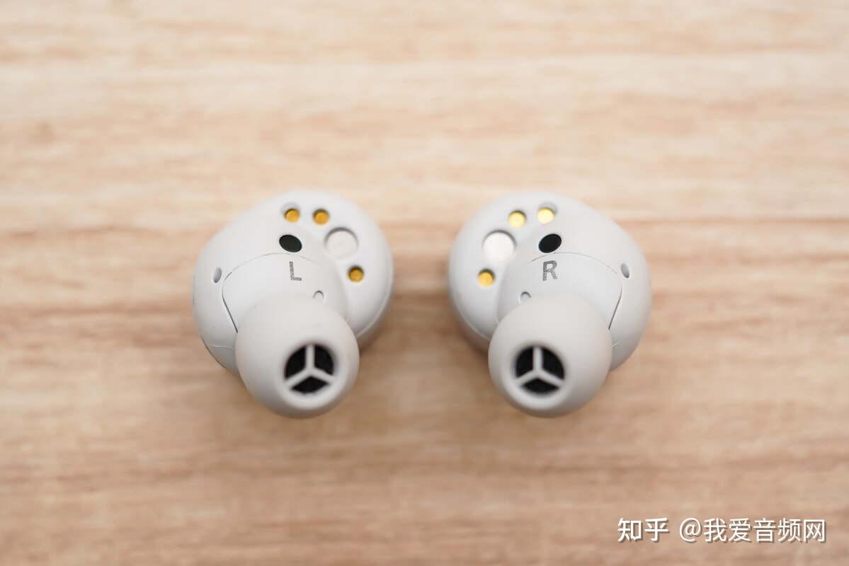 松下Technics AZ80评测：支持LDAC，Hi-Res认证，旗舰级听感 - 知乎