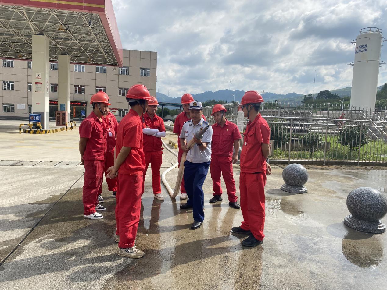 安全第一，防范为先——紫云县消防救援大队开展辖区燃气企业消防演练培训 - 知乎