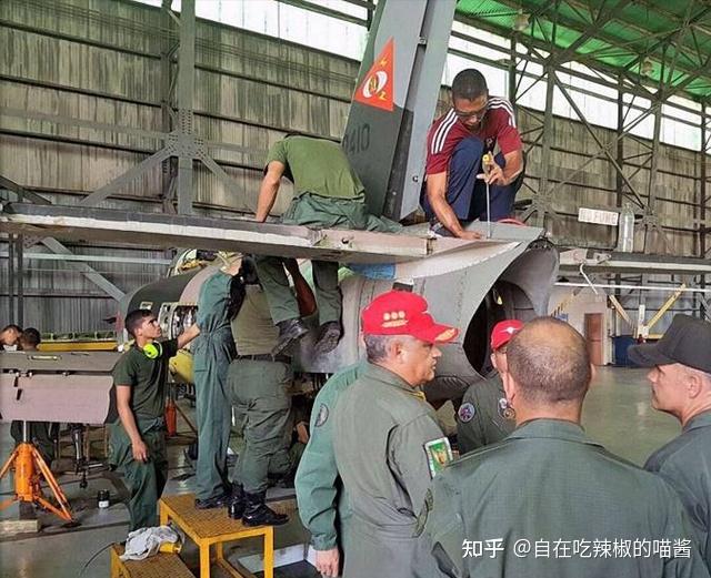 中国装备志——K8教练机 - 知乎