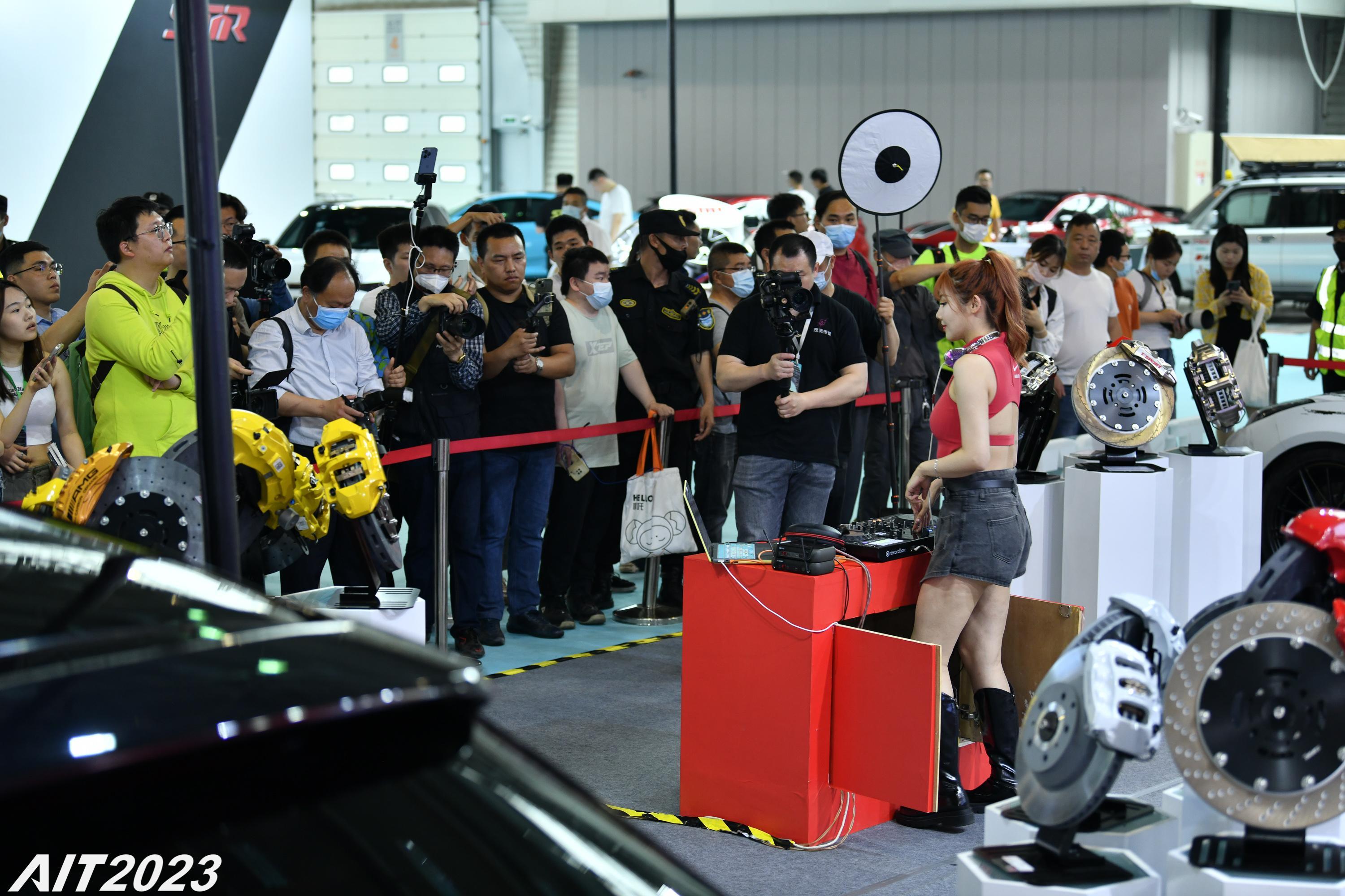 新品发布 | TTSPORT x 上海AIT改装展顺利收官 - 知乎