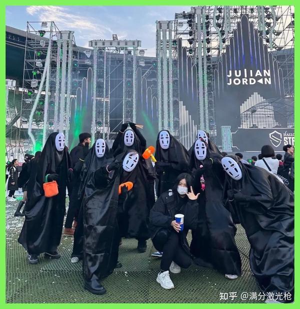 夜店红包局里的“BBS”和“XDZ”，逼我流下时代眼泪。 - 知乎