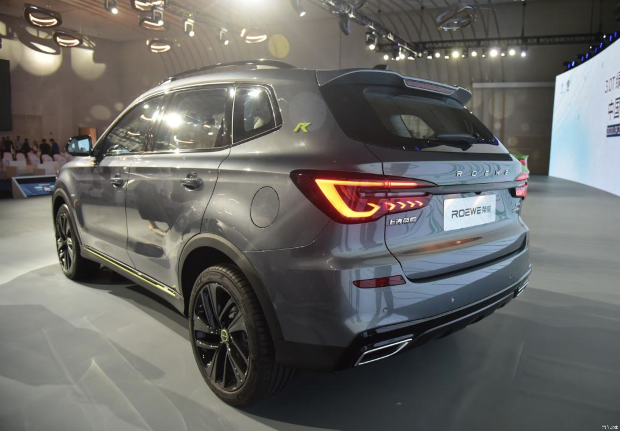 16万都花了，宁可选择最顶配，荣威RX5 ePLUS选买手册 - 知乎