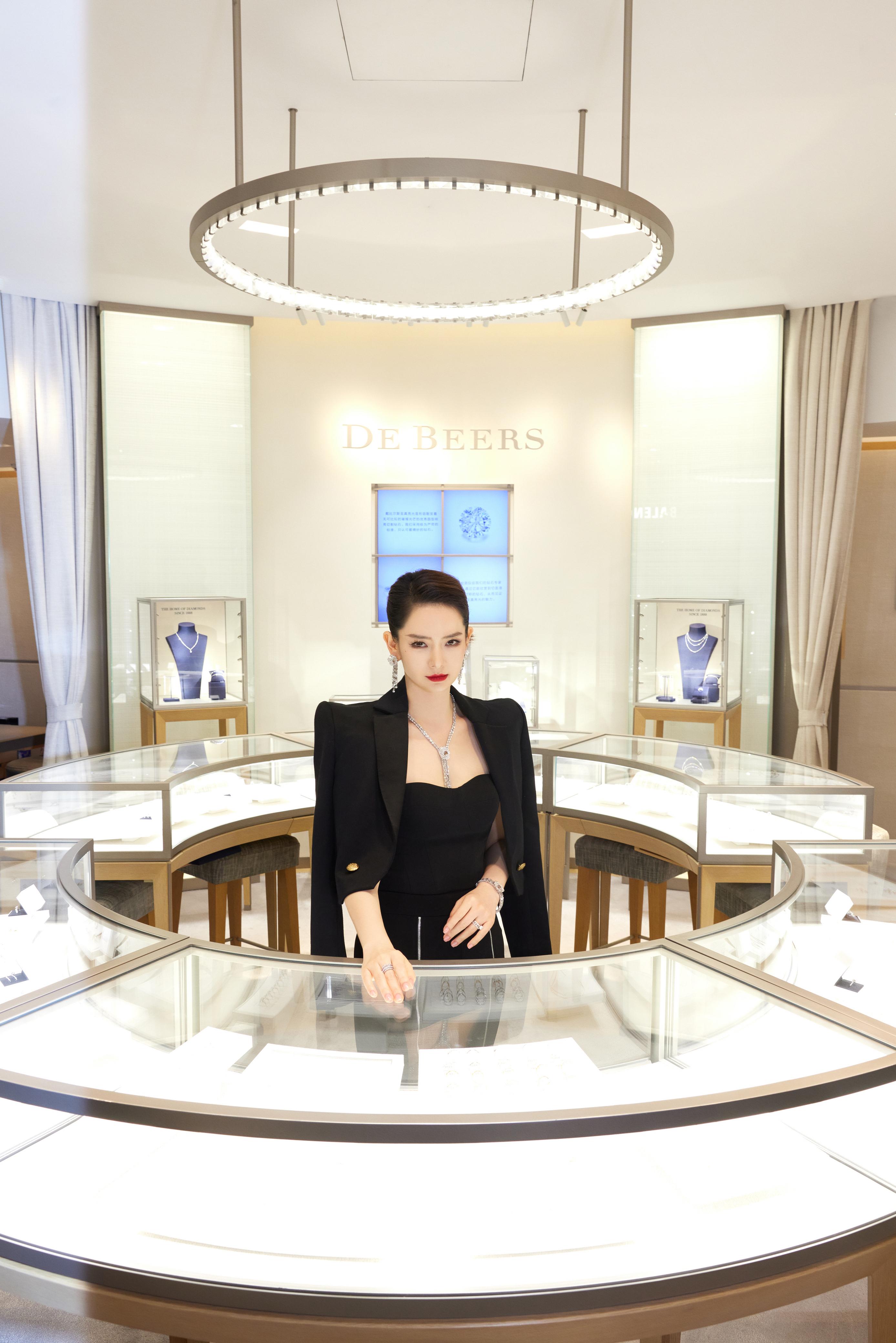 时尚媒体|IAPM精品店举办盛大活动 戚薇出席感受戴比尔斯珠宝美好寓意|广州时尚媒体，戴比尔斯，珠宝 - 知乎