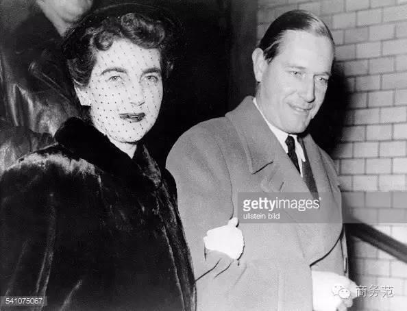 她离婚7次睡遍王子明星，有很多珠宝但没买到爱情 - 知乎