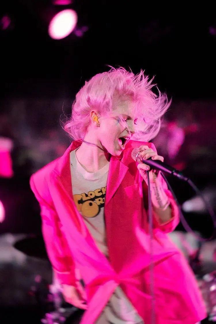 我也不怕出点丑：Grimes - 知乎