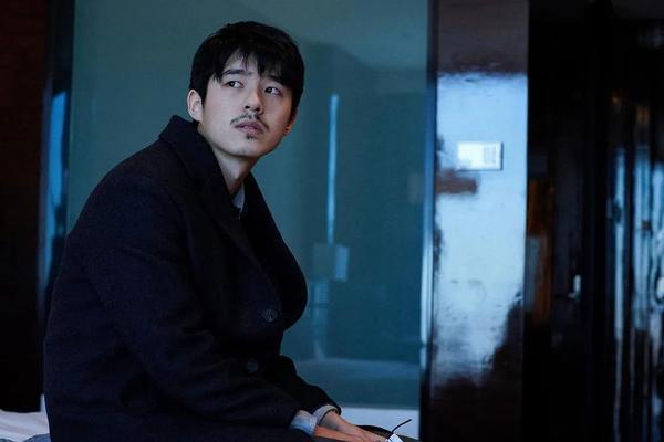 《燃冬》戛纳首映：周冬雨刘昊然大尺度表演之下，是中国年轻人的多重 - 知乎