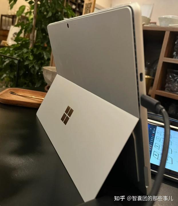 微软Surface Pro 10发布：性能大幅提升，首配OLED屏幕 - 知乎