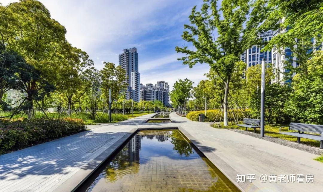 宝山滨江「上海长滩」四期二批次首发！390套约66-234㎡即将入市 - 知乎