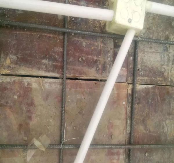 PVC╱KBG╱JDG╱SC：四种电气导管对比总结 - 知乎