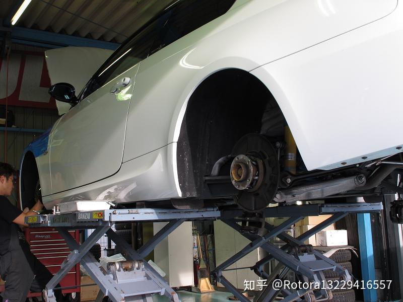 宝马3系335i(E92改装Rotora刹车 [前轮]大六活塞RF603 [后轮]大四活塞RF403 - 知乎