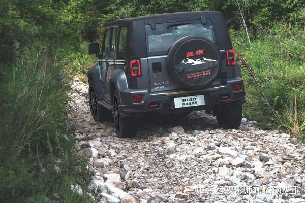 越野天花板竟然又强了？2023款BJ40环塔冠军版即将硬核上市 - 知乎