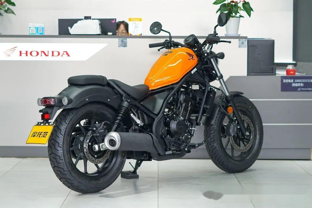 售26990元，本田合资巡航太子CM300，续航380公里，摩旅可靠之选 - 知乎