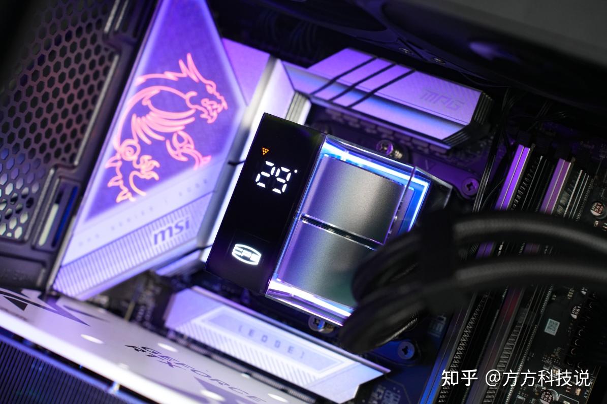 超频三DS360装机评测：轻松稳住300W，不愧是水冷散热器中的“西装暴徒”