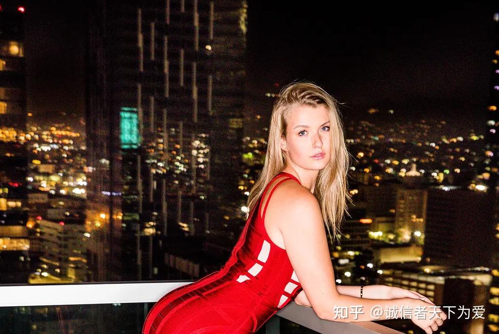 从未入凡尘的00后女神—Mia Melano - 知乎