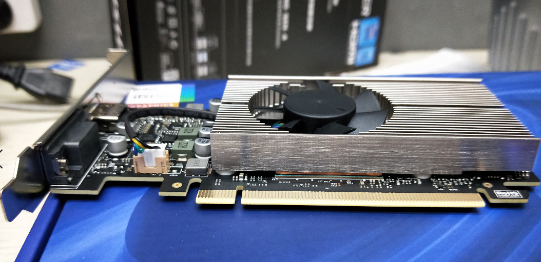 《Intel DG1-4GB简测》 - 知乎