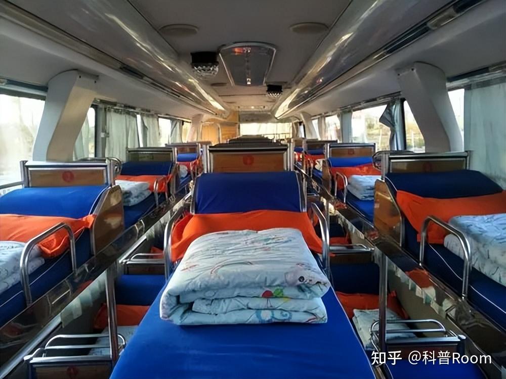 一度风靡全国的卧铺大巴，曾经是一票难求，如今却被全面禁止 - 知乎