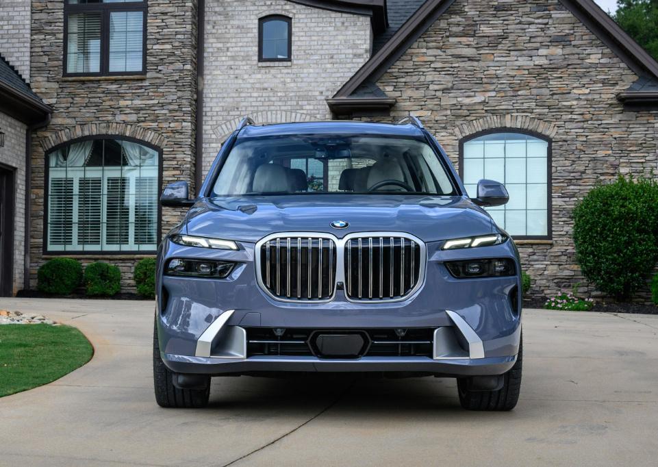 谁才是豪华SUV王者？全新宝马X7对比奔驰GLS - 知乎