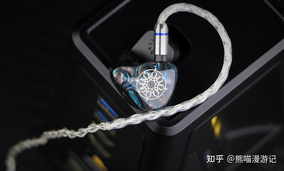 类似音响系统调音风格的入耳式耳机，SWEEAR SR11旗舰HiFi耳机评测 - 知乎